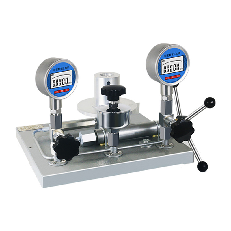 Hydraulic piston type dead weight tester